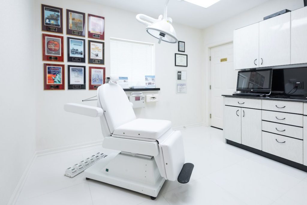 Funt Aesthetics Offices | Plastic Surgery on Long Island, NY